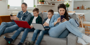 Blind Spots in Parenting: Technology, Part 1 - Parenting to Impress